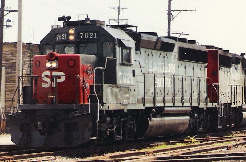 GP 40-2 7621